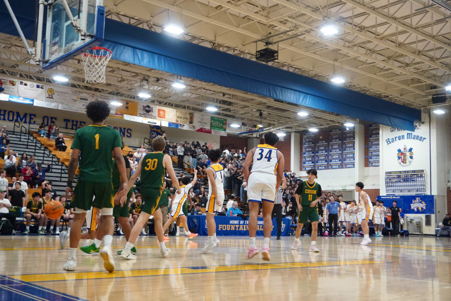 PHOTO ESSAY: Barons basketball stunned by Chargers in final minutes of ...